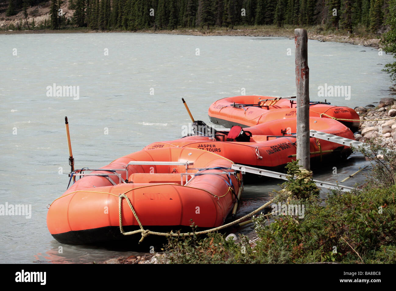 Rafts on riverbank hi-res stock photography and images - Alamy