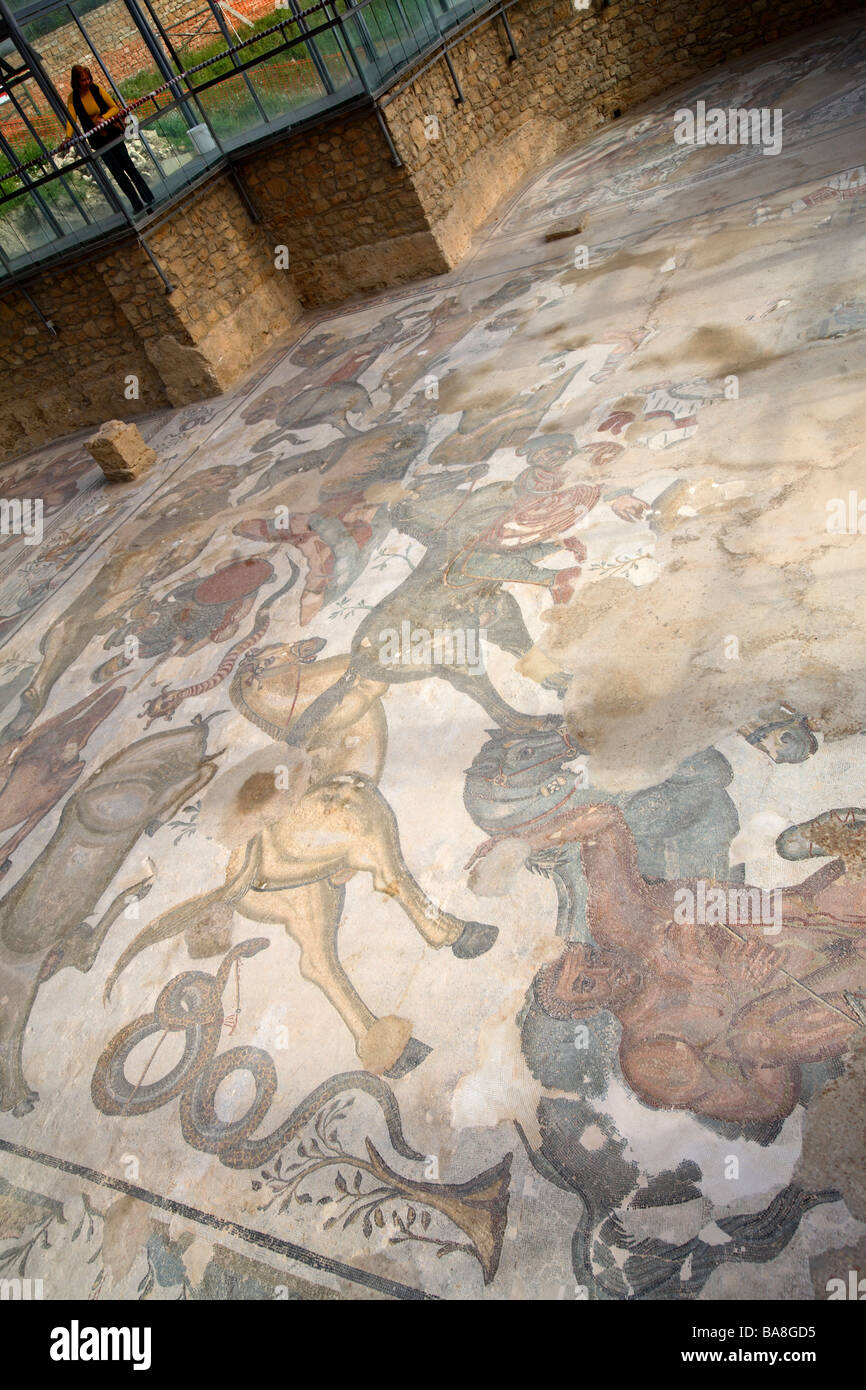 Roman dining ancient hi-res stock photography and images - Alamy