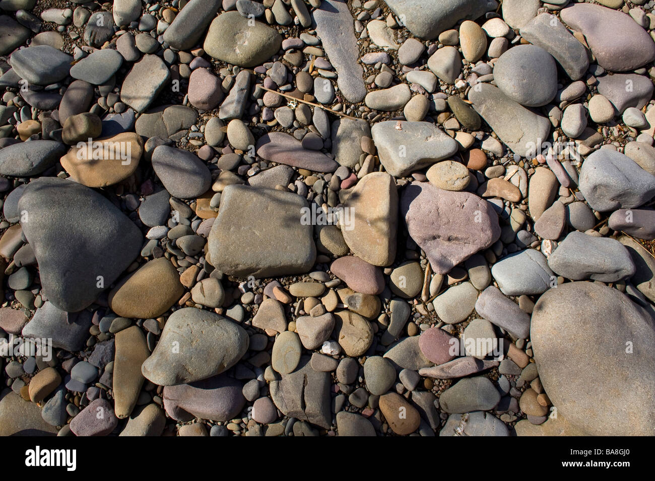 River pebbles hi-res stock photography and images - Alamy