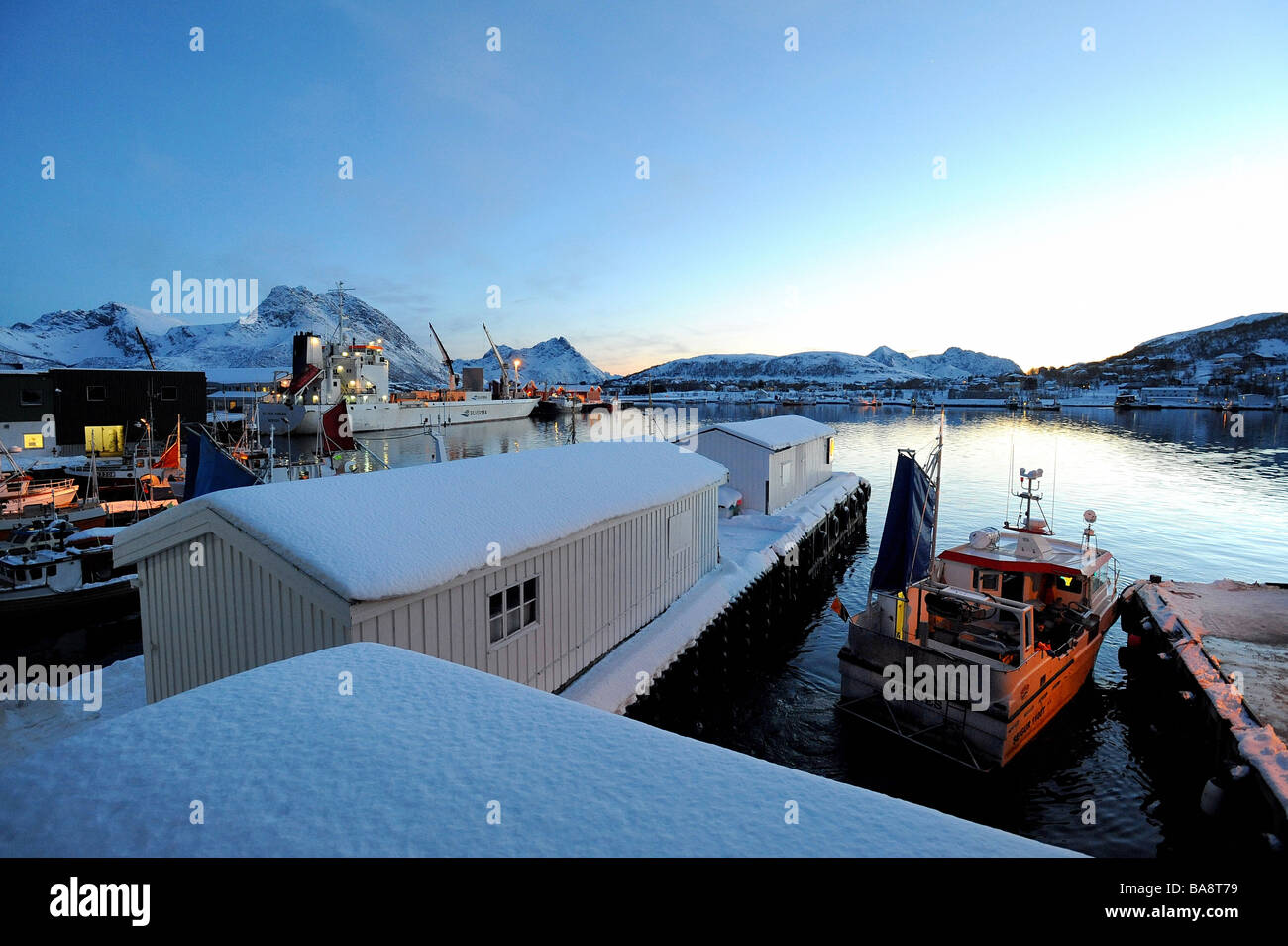 Norway, Lofoten Islands : the village of Myre Stock Photo - Alamy