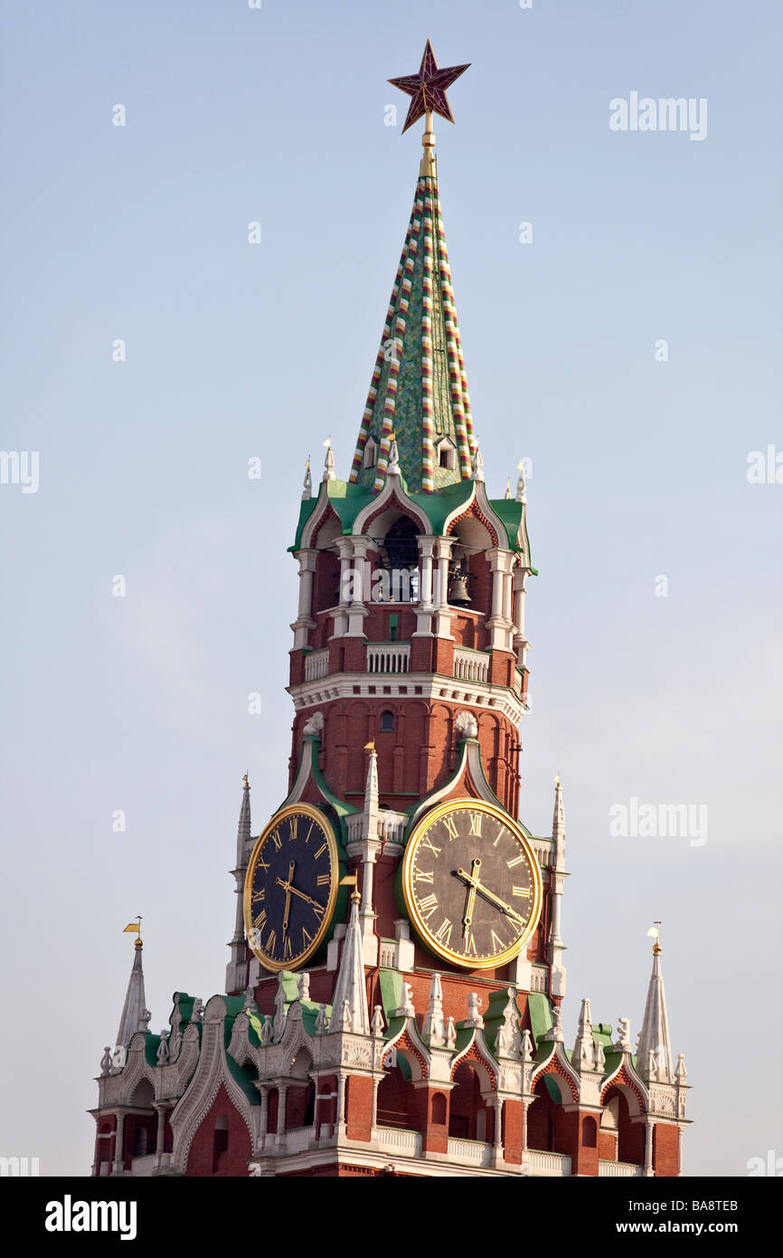 Kremlin tower Red square, Kremlin, Moscow, Russia Stock Photo - Alamy