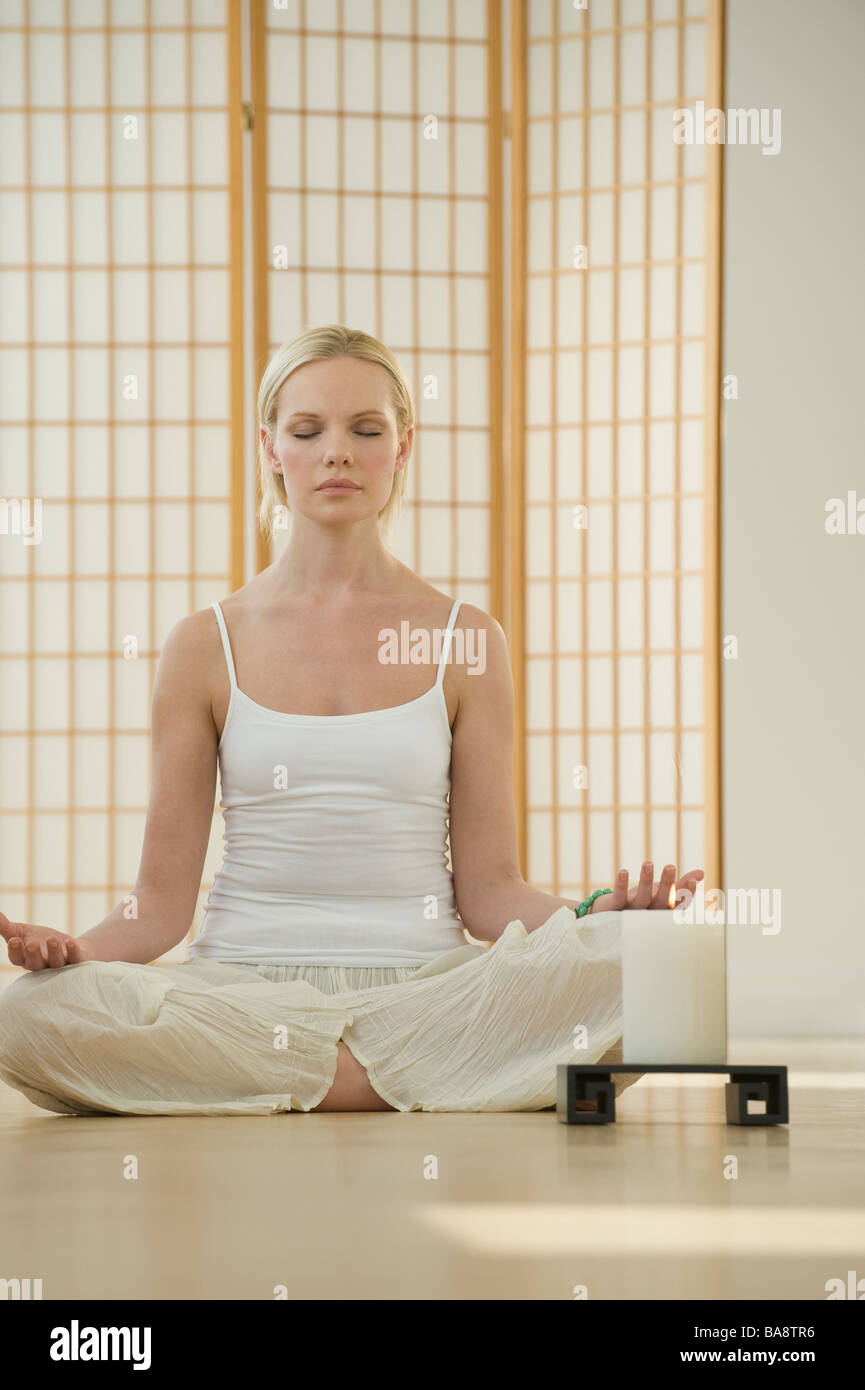 Inside meditating hi-res stock photography and images - Alamy
