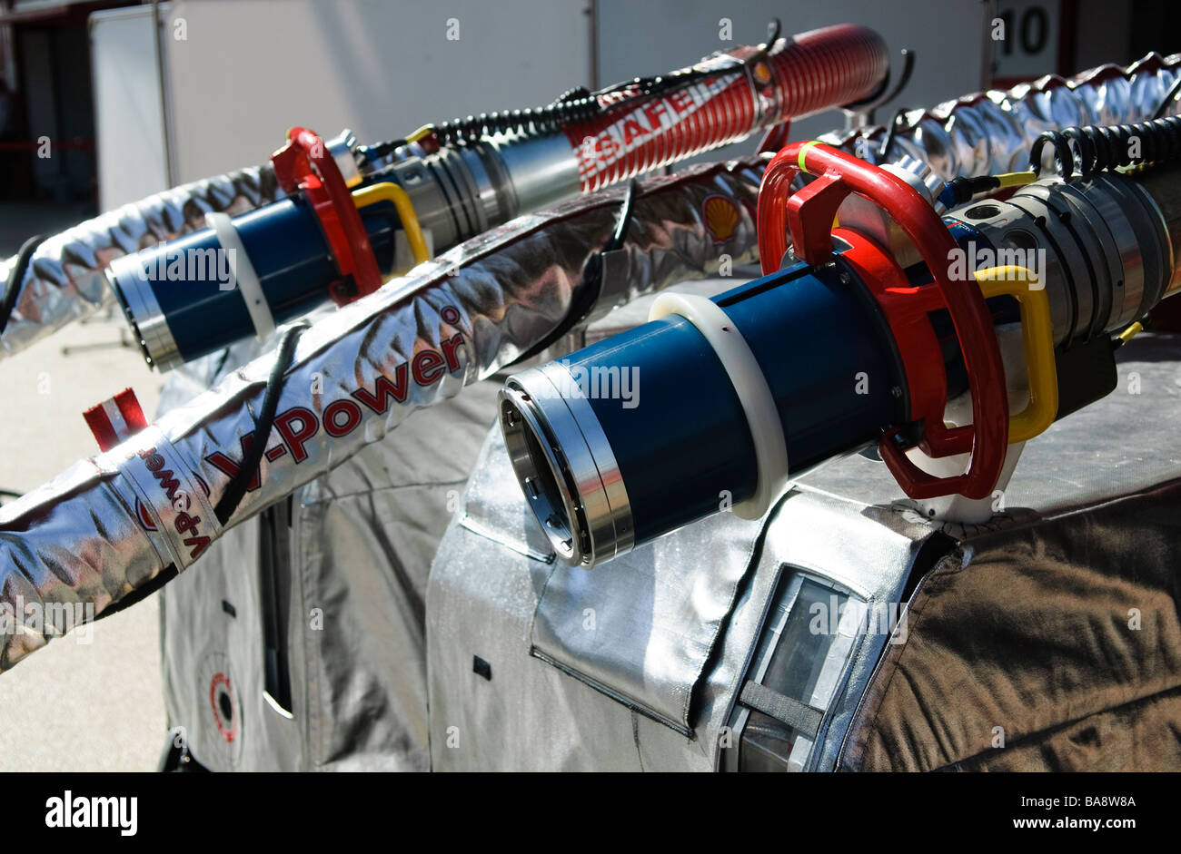 Formula one refuelling system hi-res stock photography and images - Alamy