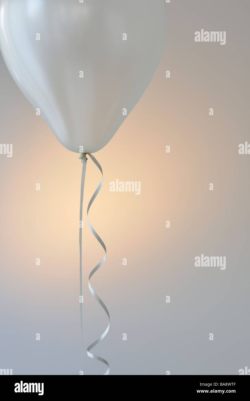 Single decorative balloon hi-res stock photography and images - Alamy