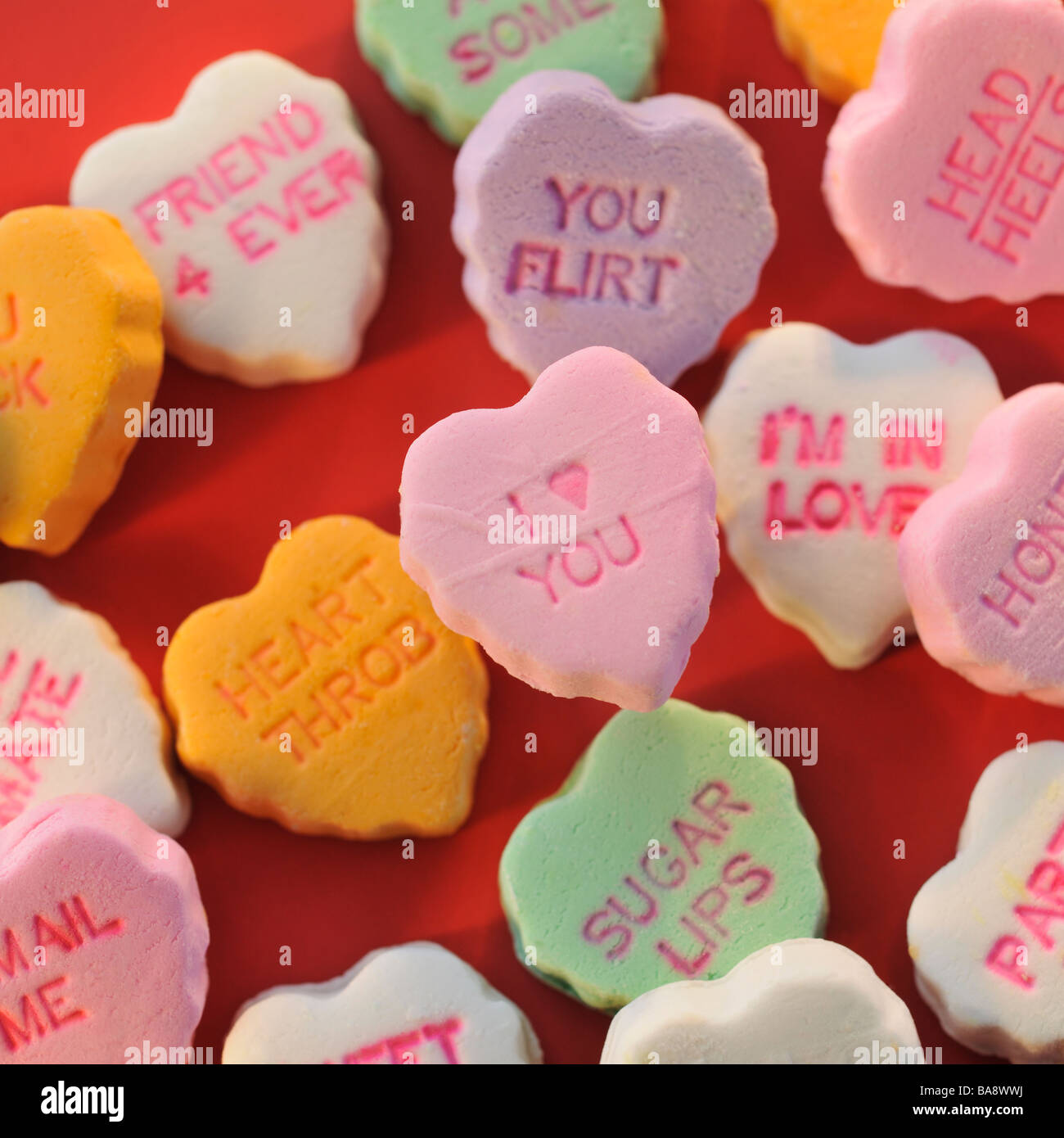 Candy hearts hi-res stock photography and images - Alamy