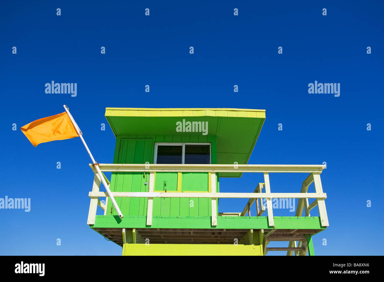 Lifeguard stand hi-res stock photography and images - Alamy