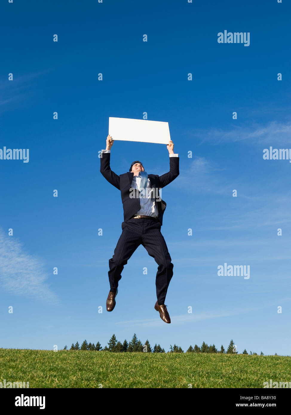 Person holding sign hi-res stock photography and images - Alamy