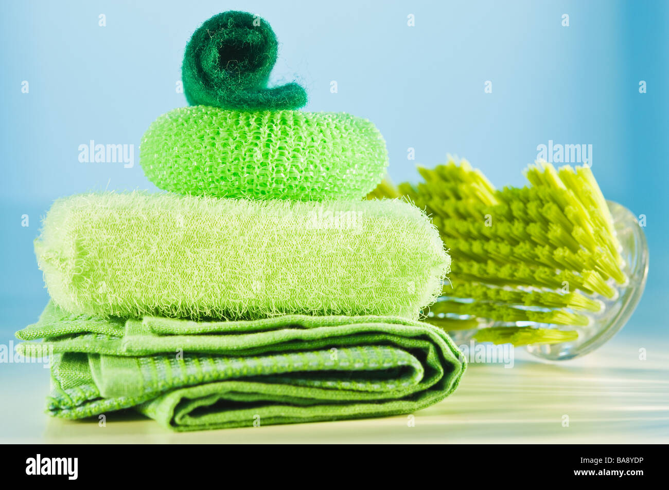 Brush stack hi-res stock photography and images - Alamy
