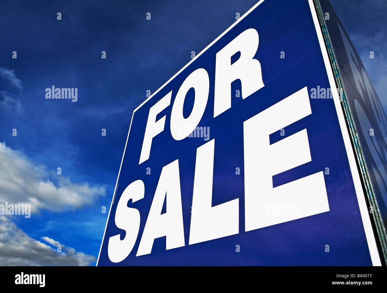 For sale sign Stock Photo - Alamy