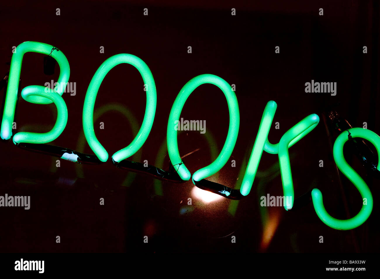 Book here sign hi-res stock photography and images - Alamy