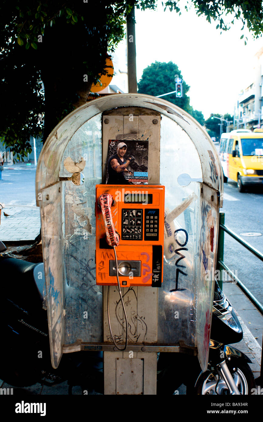A public telephone on the street in Tel Aviv, Israel Stock Photo - Alamy