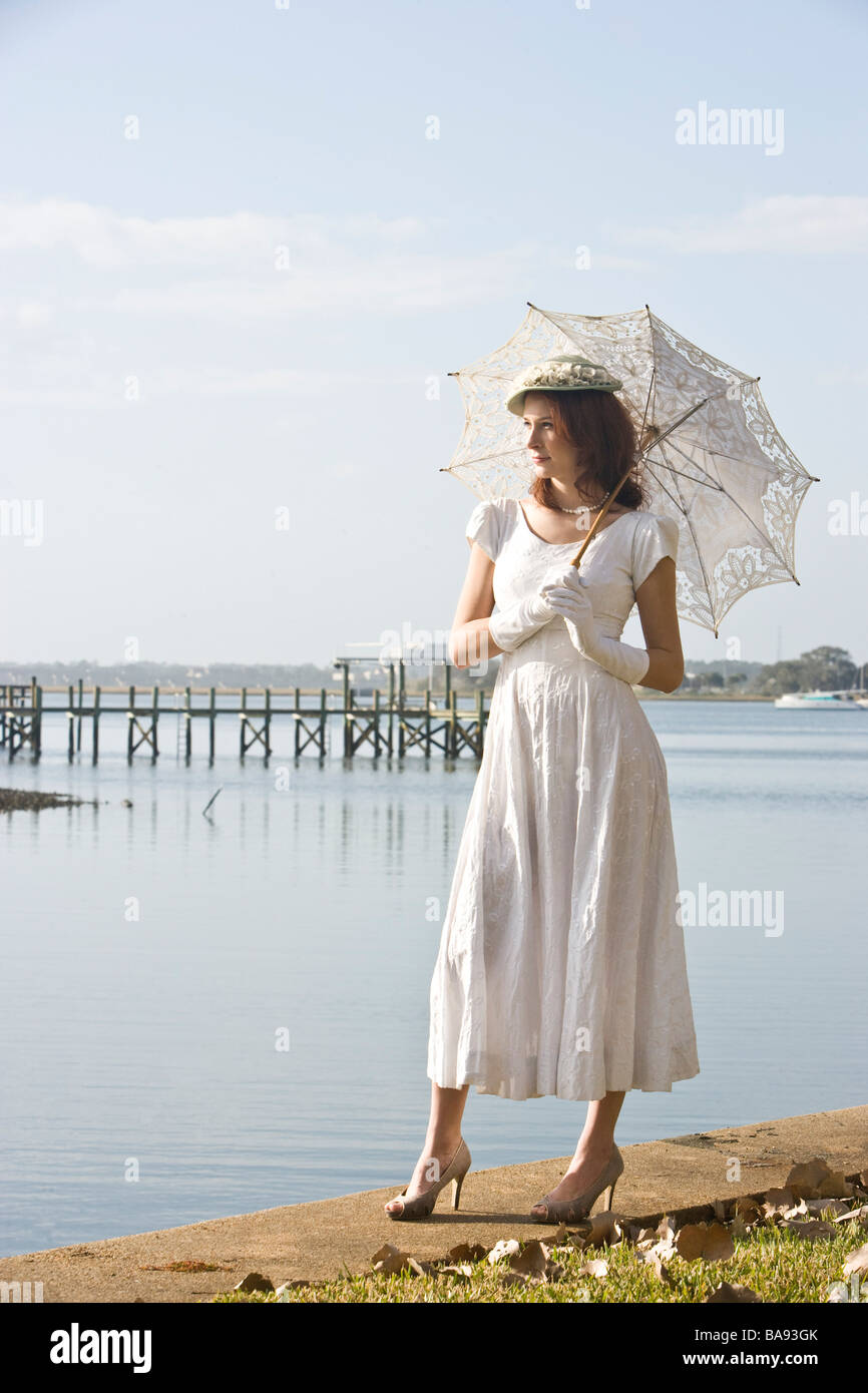 Woman parasol 1920s hi-res stock photography and images - Alamy