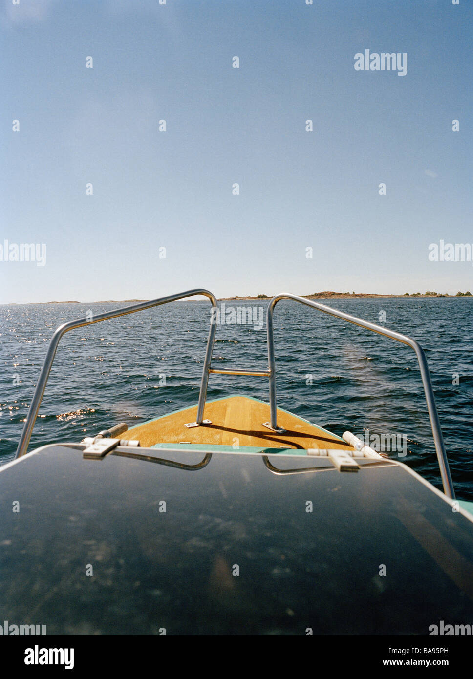 Stem of a boat Stock Photo - Alamy