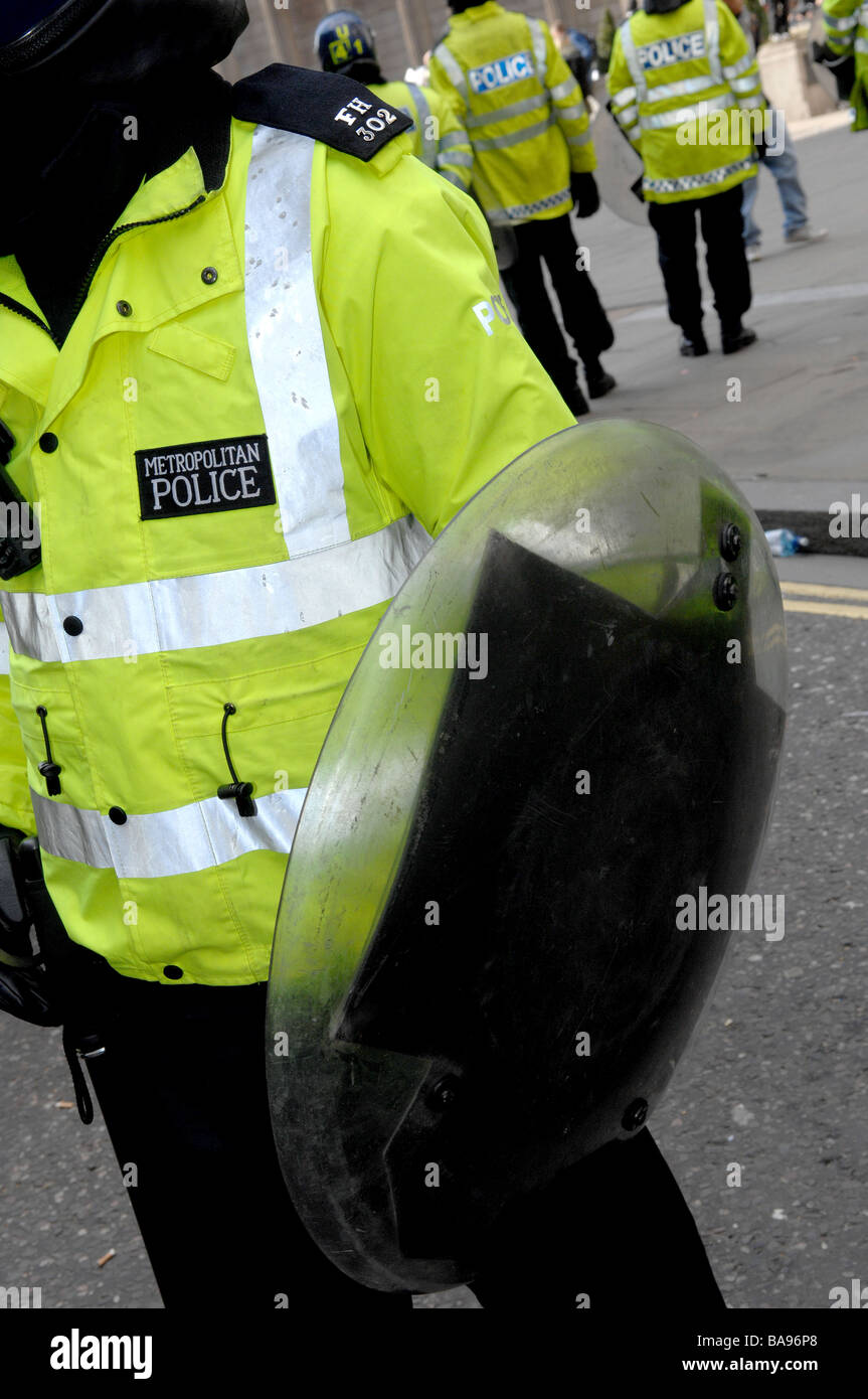 Riot uniform hi-res stock photography and images - Alamy