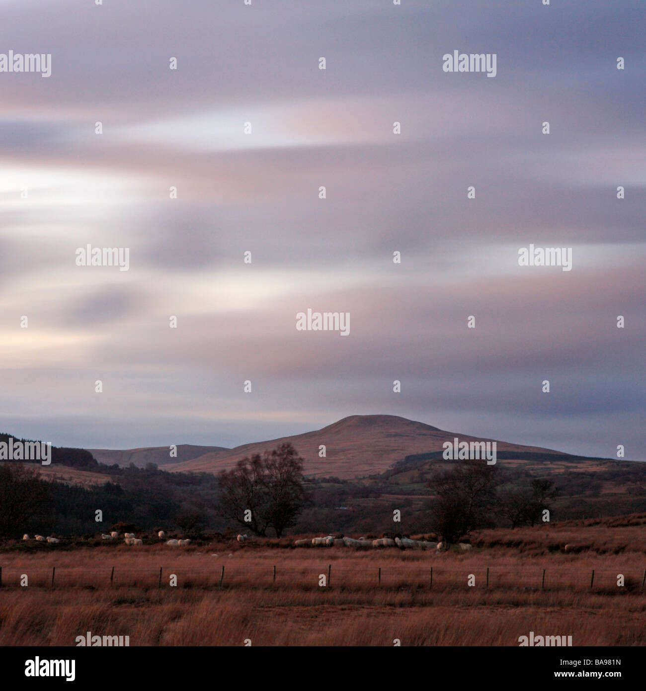 Fan mountain hi-res stock photography and images - Alamy