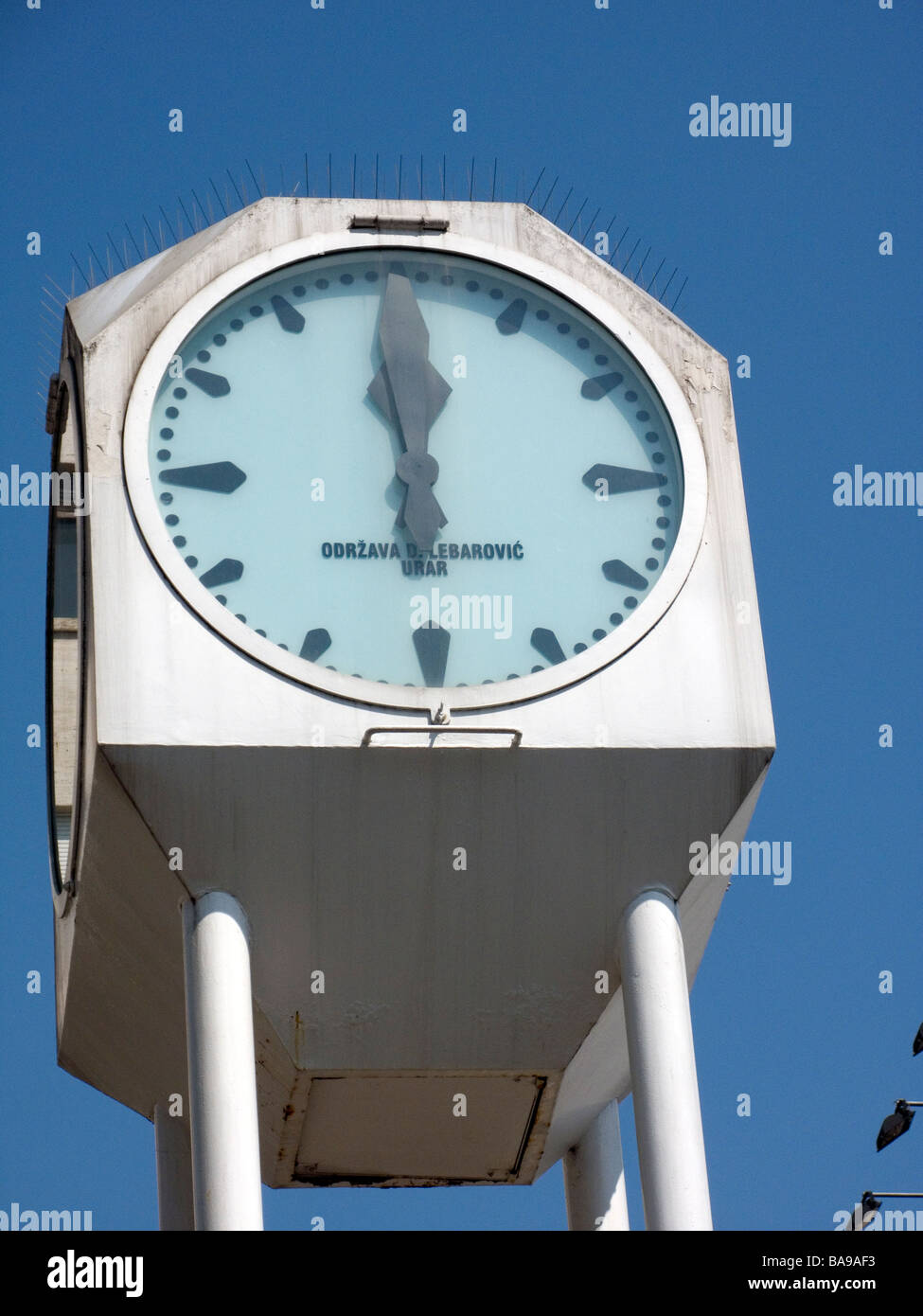 Clock noon midday hi-res stock photography and images - Alamy