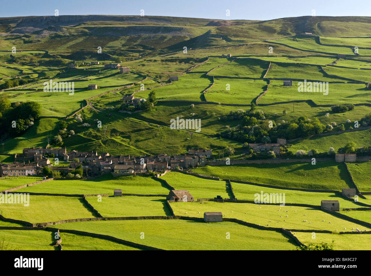 The yorkshire dales national park hi-res stock photography and images ...