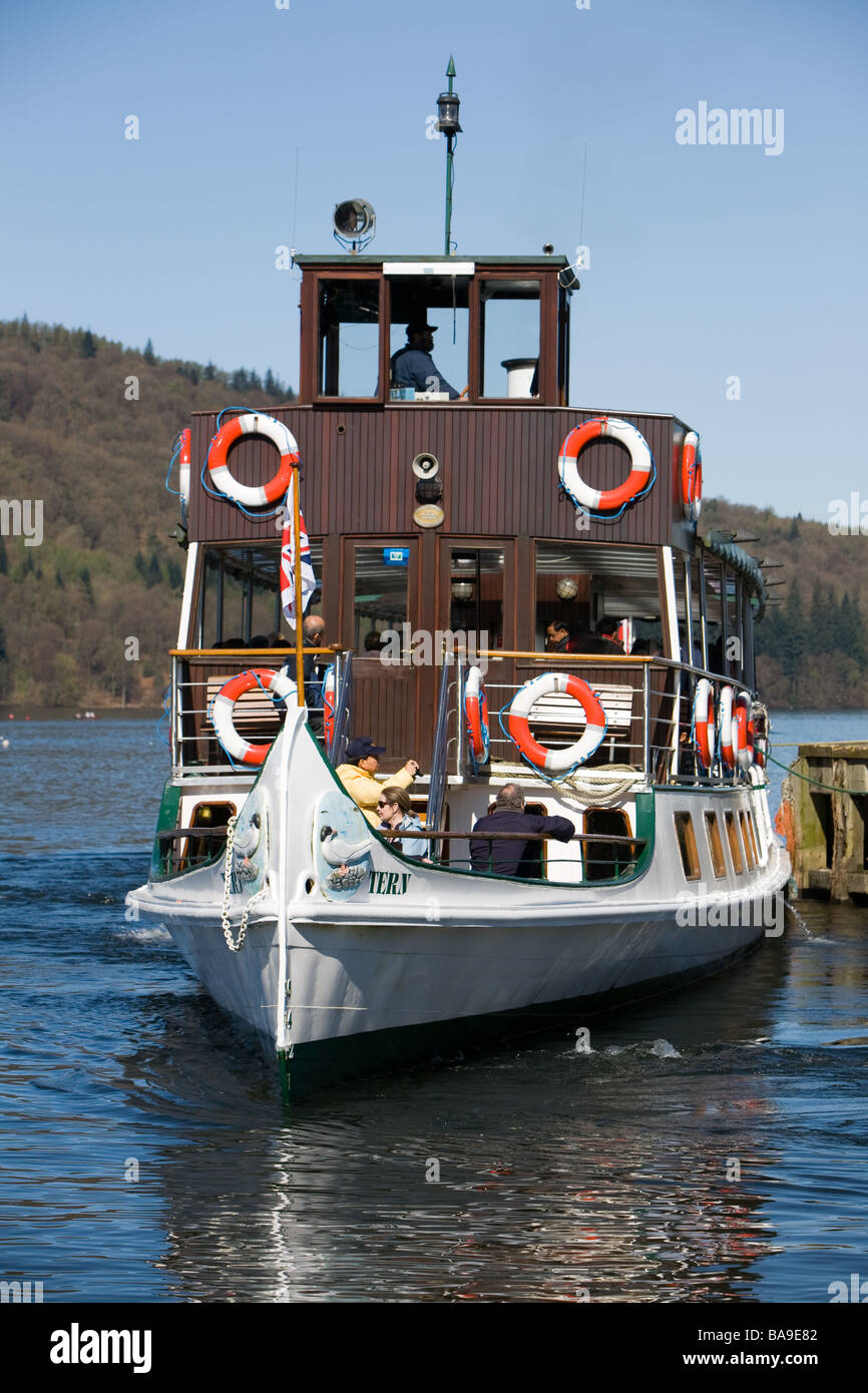 Windermere bus hi-res stock photography and images - Alamy
