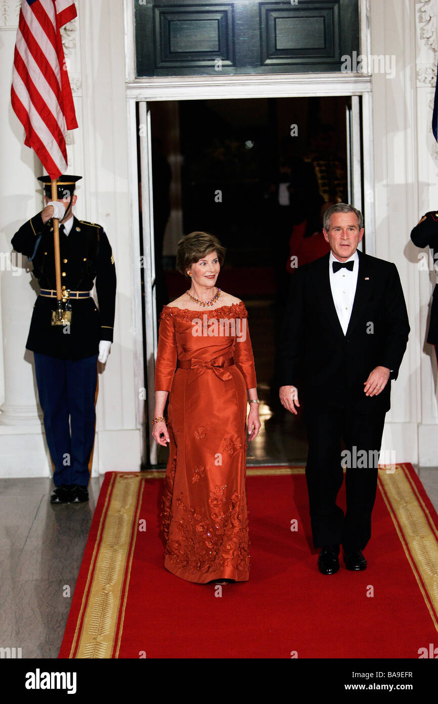 George w. bush first lady white house hi-res stock photography and ...
