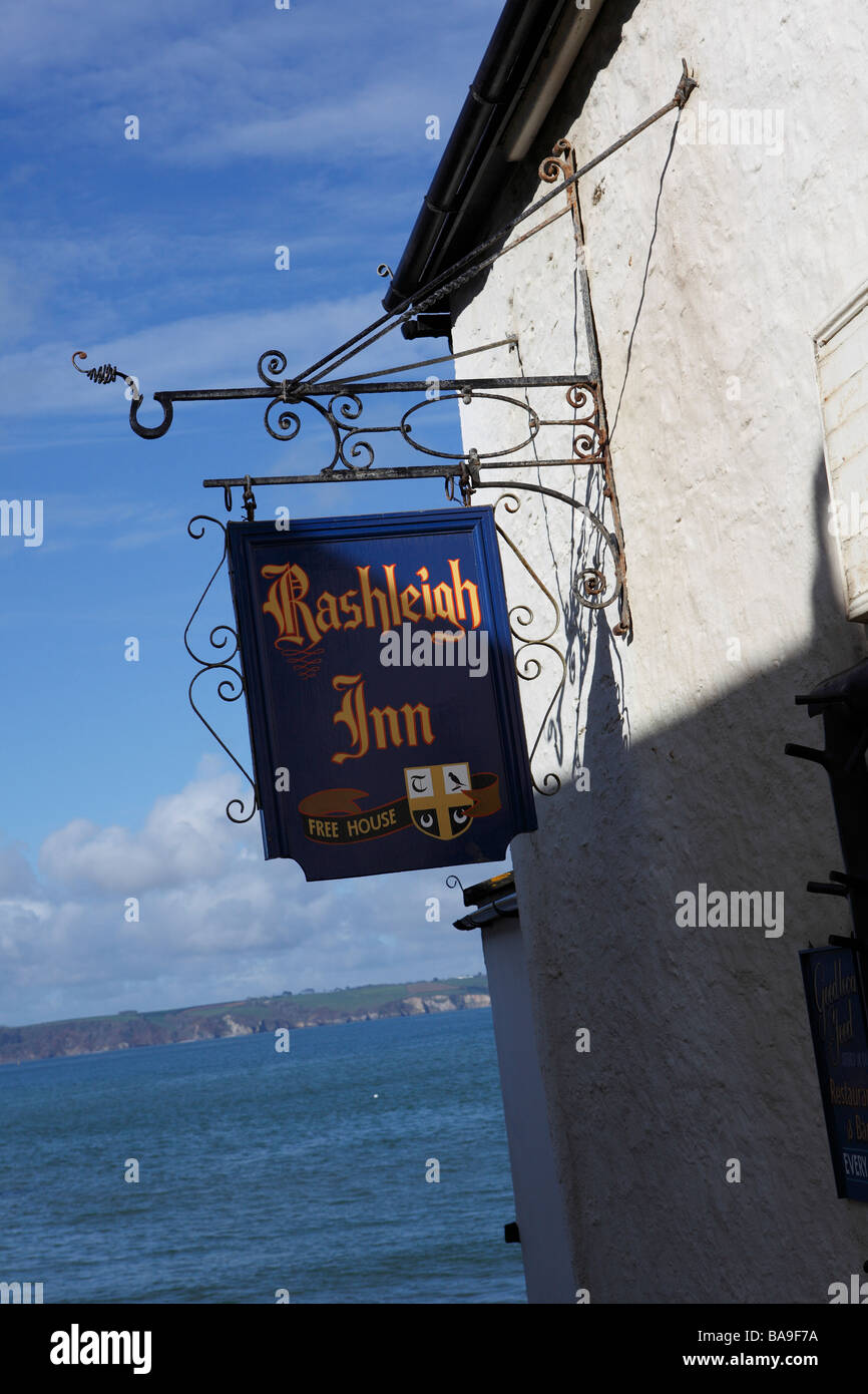 the old pub called the raleigh inn in polkerris cornwall Stock Photo ...