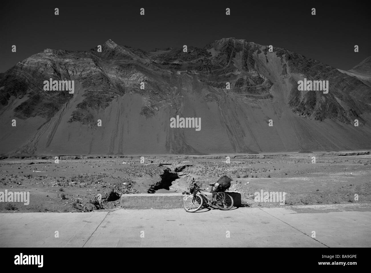 Tibetain hi-res stock photography and images - Alamy