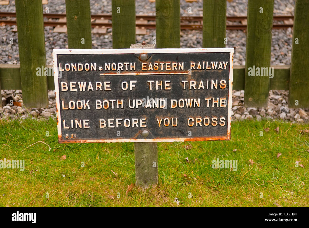 Beware of trains sign signs hi-res stock photography and images - Alamy
