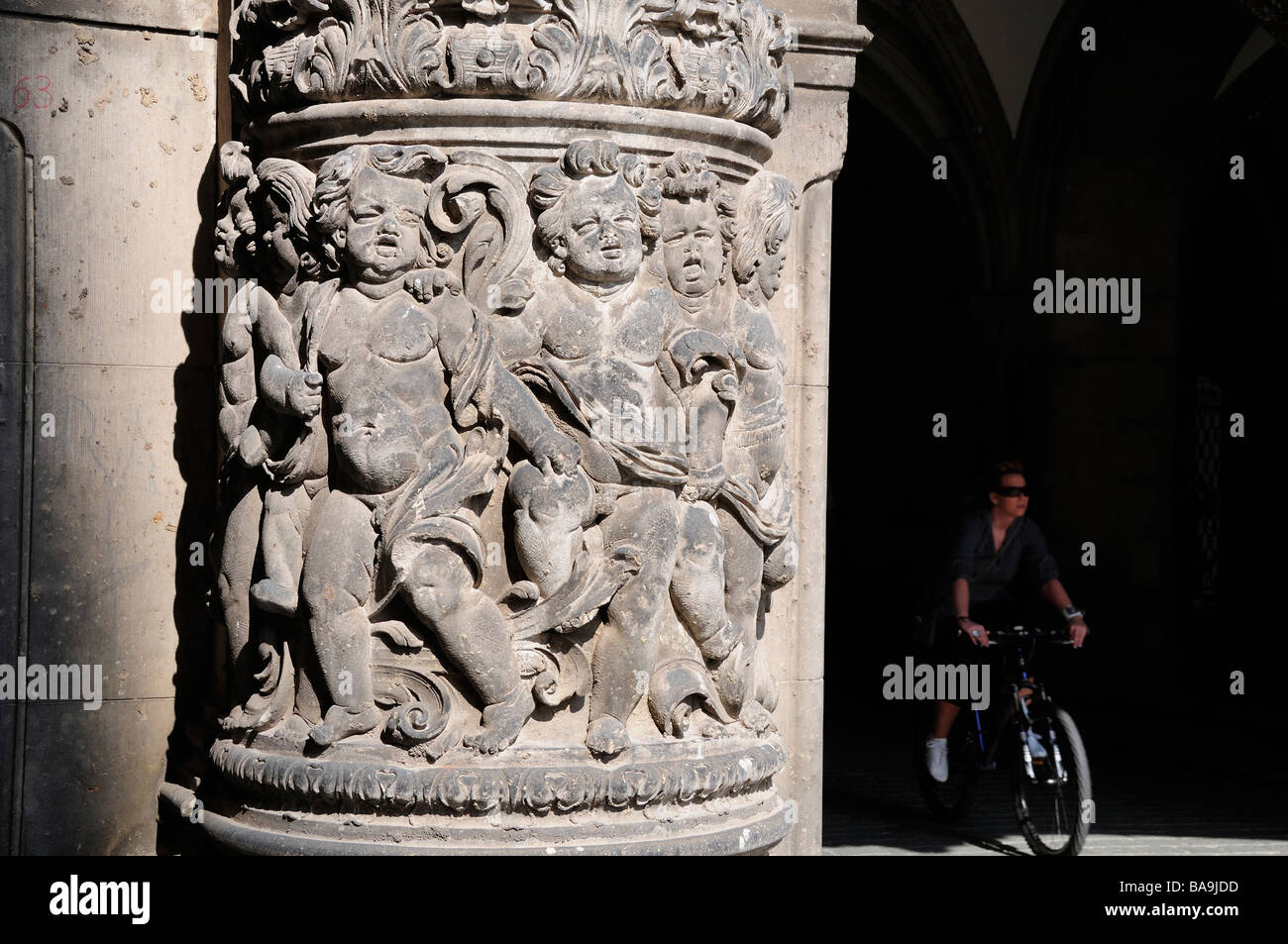 Baroque pillar hi-res stock photography and images - Alamy