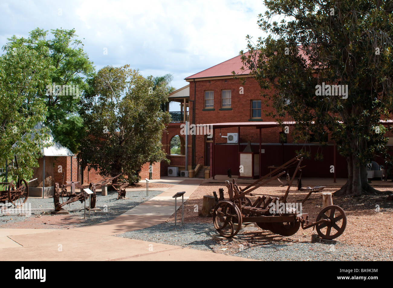 Old machinery exhibits in the courtyard of the Great Cobar Heritage ...