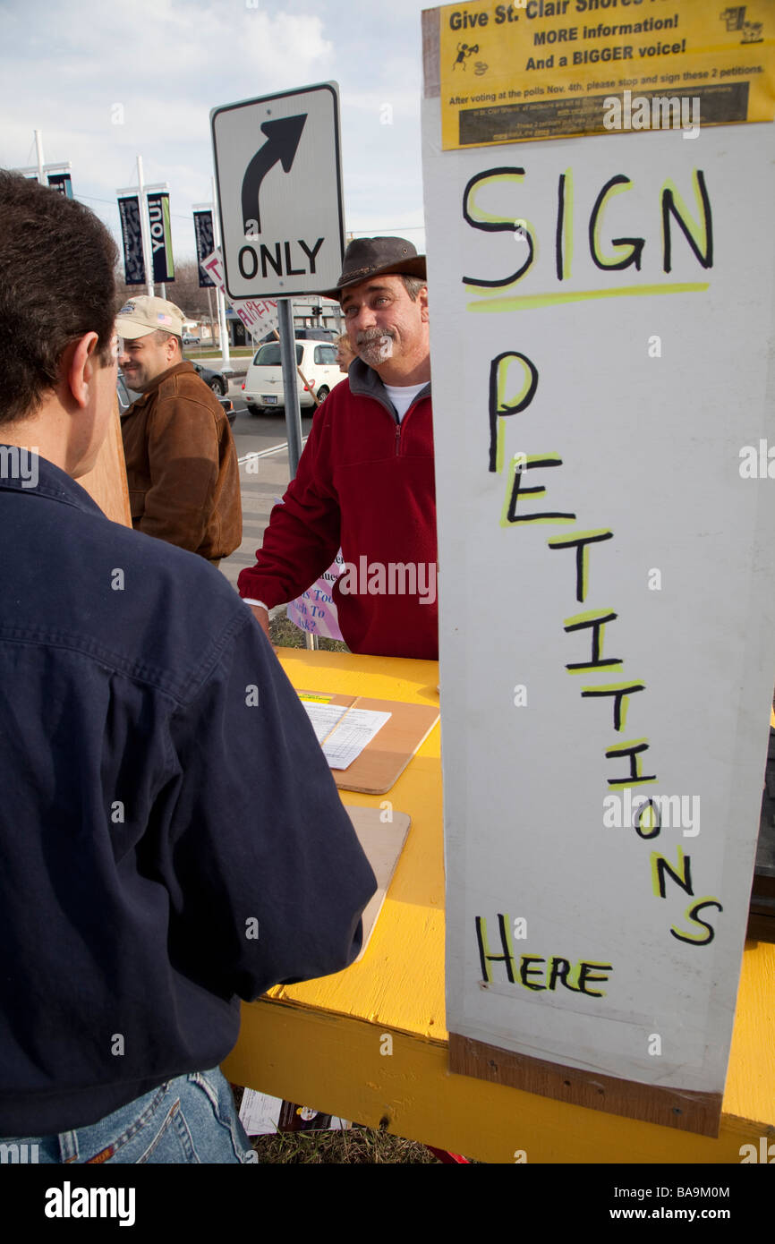Tea bag sign hi-res stock photography and images - Alamy
