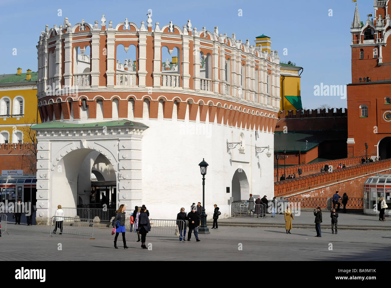 Kremlin entrance hi-res stock photography and images - Alamy