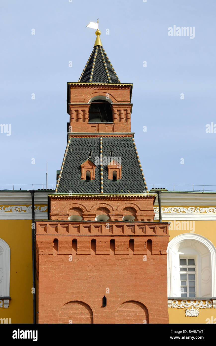 Moscow Kremlin tower and Kremlin Wall Moscow Russia Stock Photo - Alamy