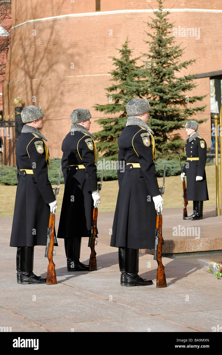 Russian honour guard hi-res stock photography and images - Alamy