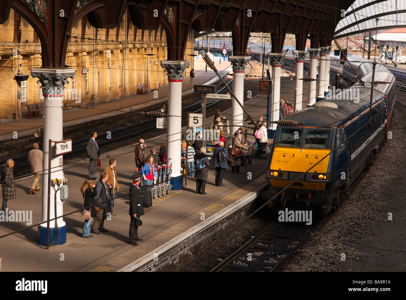 Busy commuter train hi-res stock photography and images - Alamy