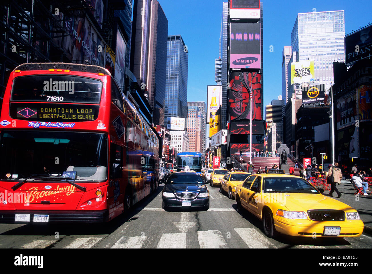 Bus transit hi-res stock photography and images - Alamy