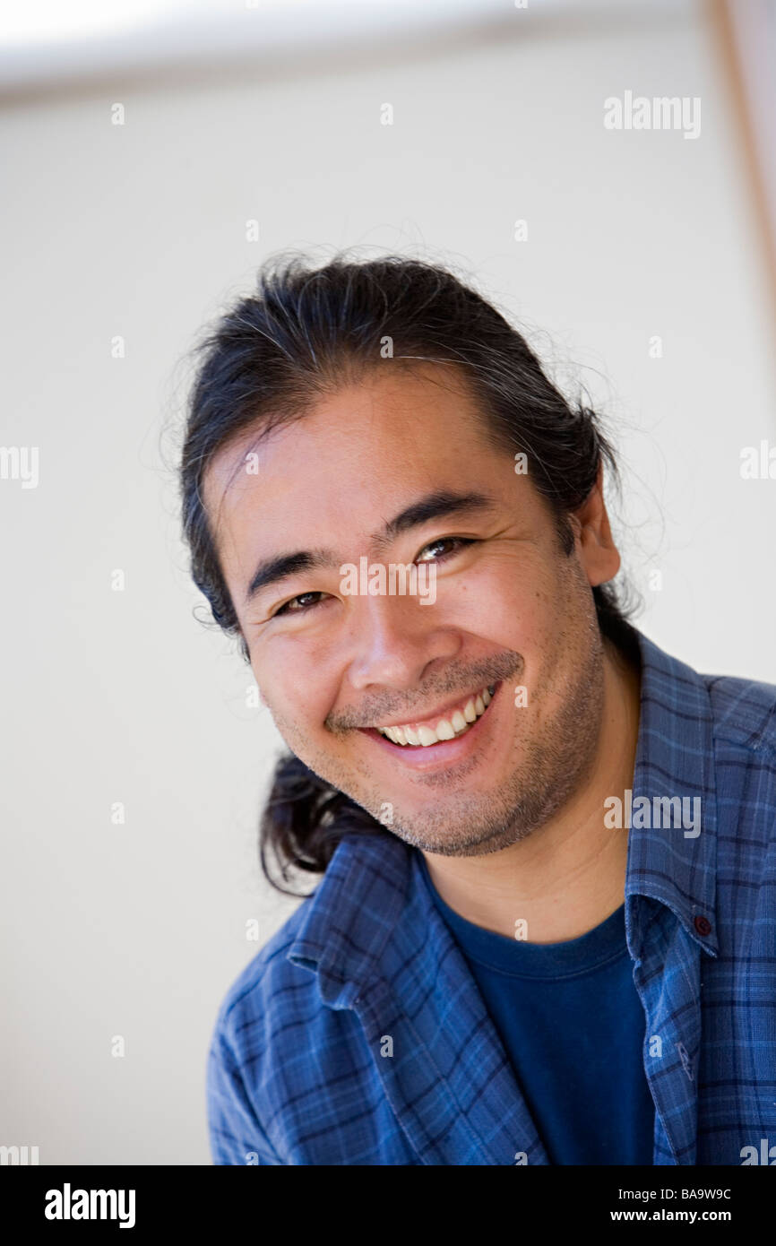 Portrait of a man smiling Stock Photo - Alamy
