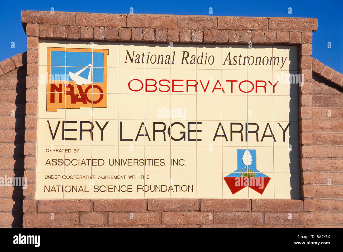 National radio astronomy observatory large hi-res stock photography and ...