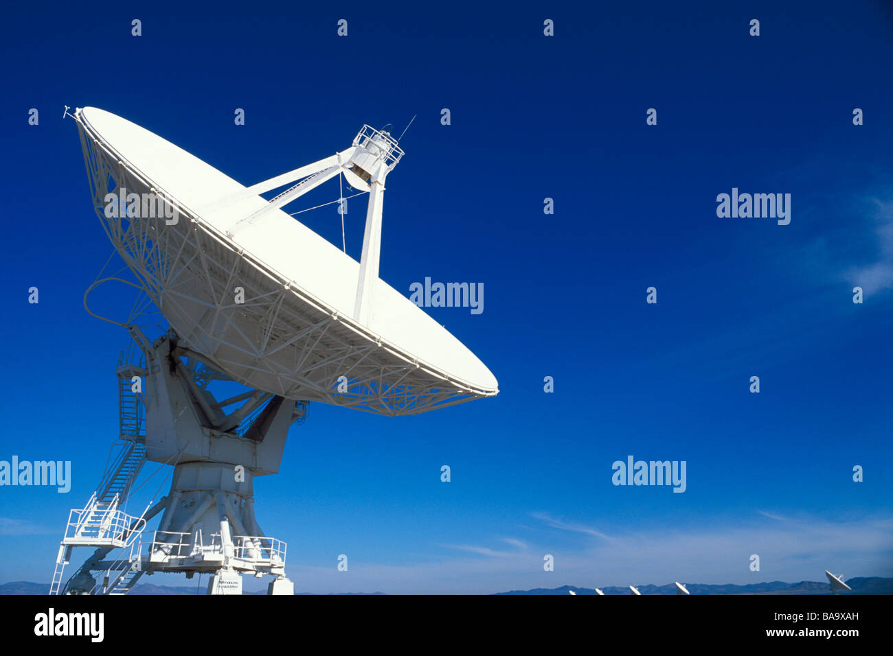 Radio telescopes at the National Radio Astronomy Observatory Very Large ...