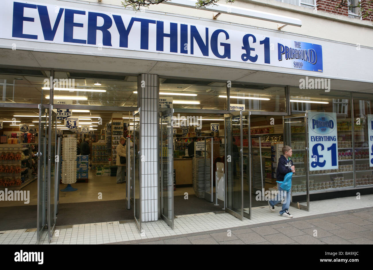 Old One Pound Shop High Resolution Stock Photography and Images - Alamy