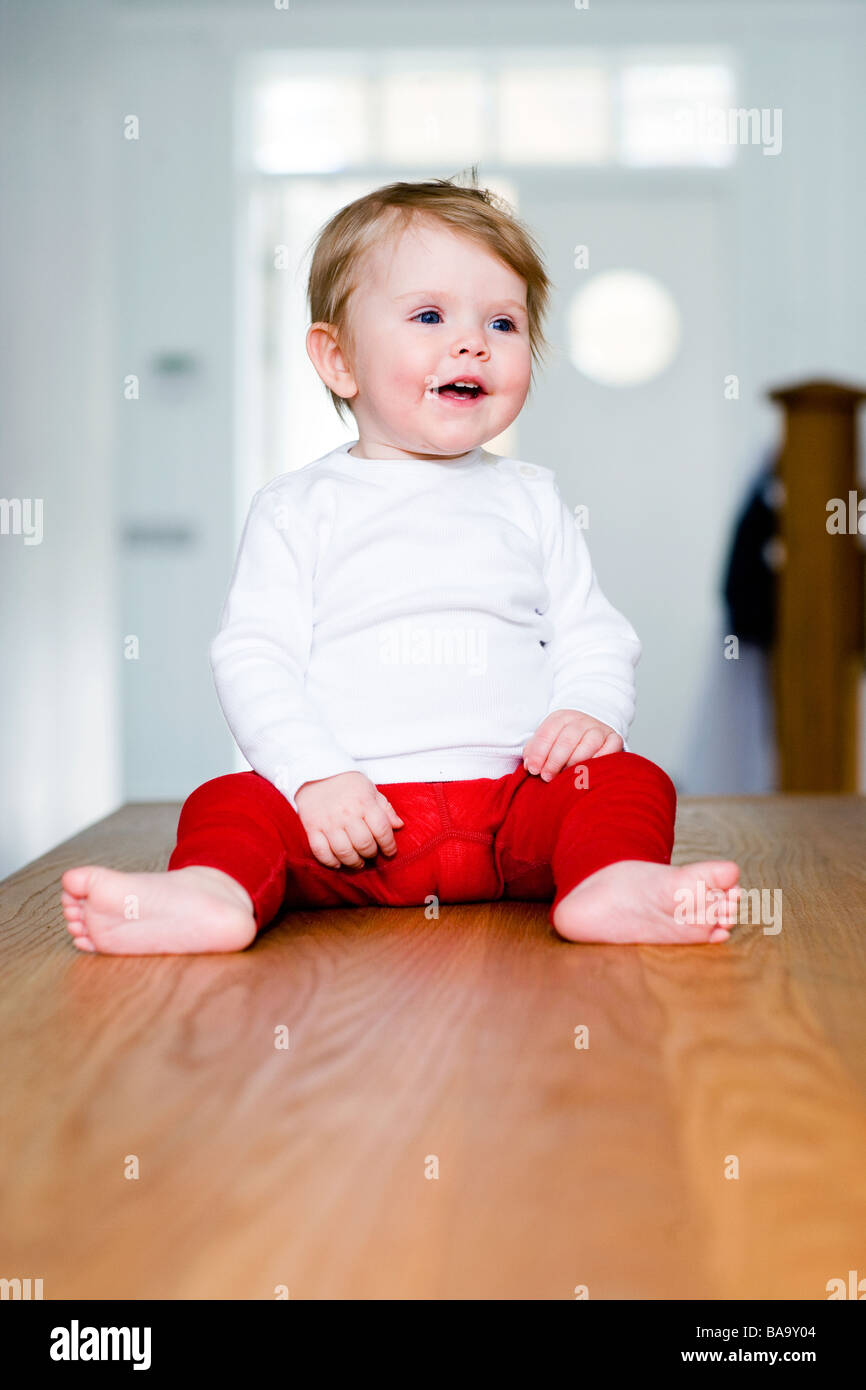 Small smaller smallest hi-res stock photography and images - Alamy