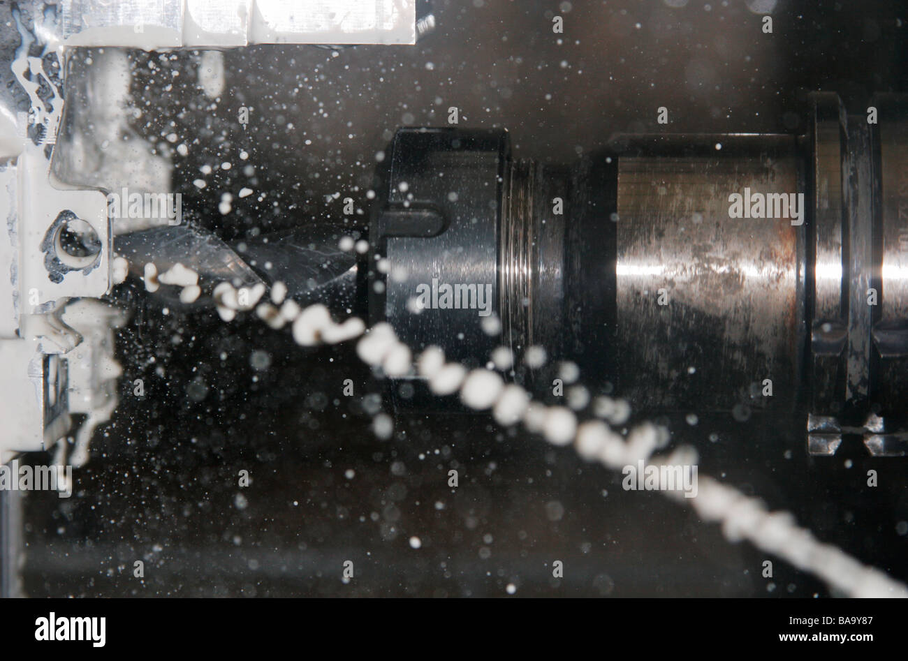 Cnc milling machine and coolant hi-res stock photography and images - Alamy