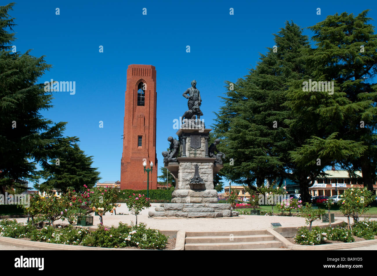 Kings Parade Park with Evans Memorial and War Memorial Carillon in the ...