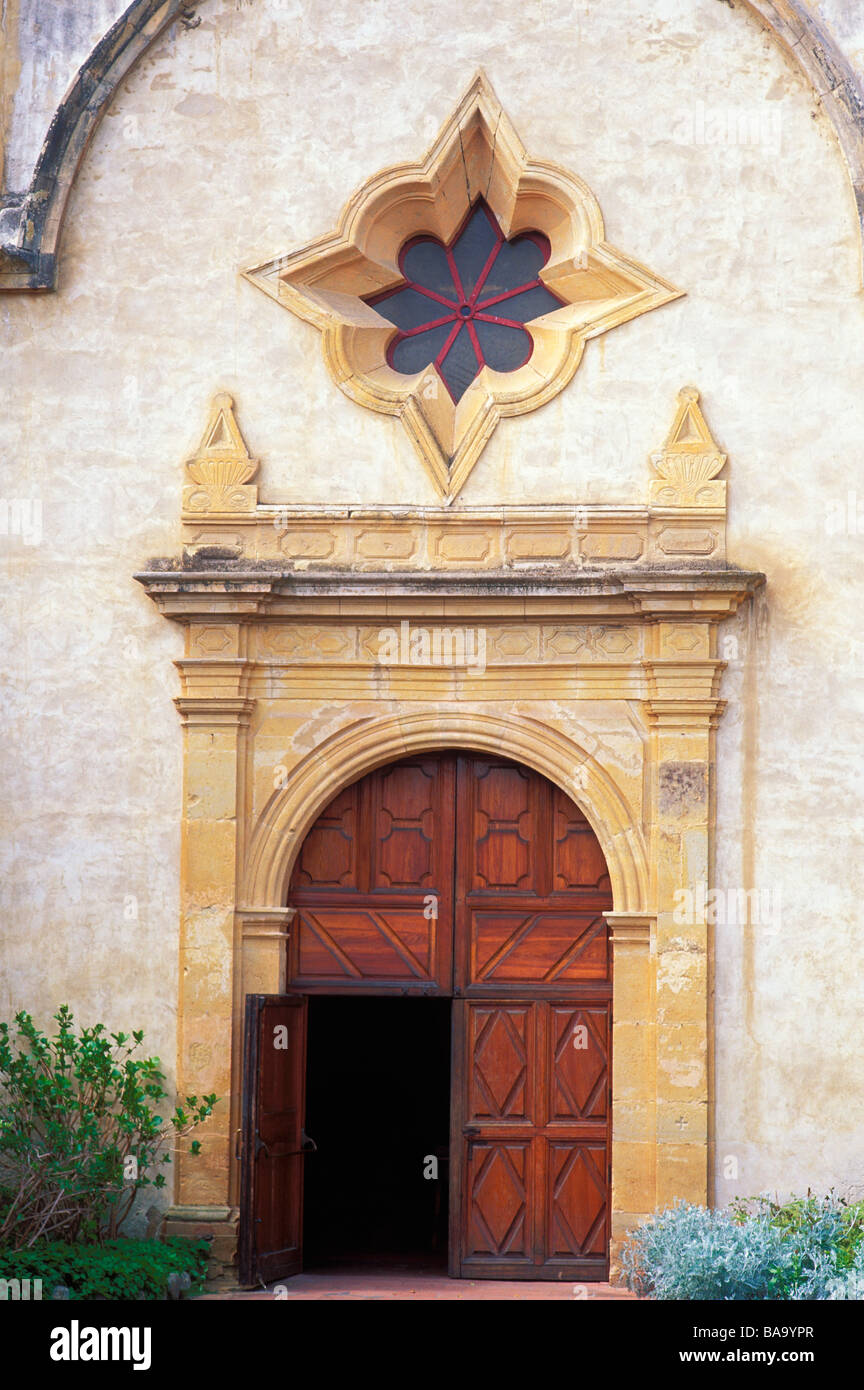 The main entrance at Mission San Carlos Borromeo de Carmelo (2nd ...