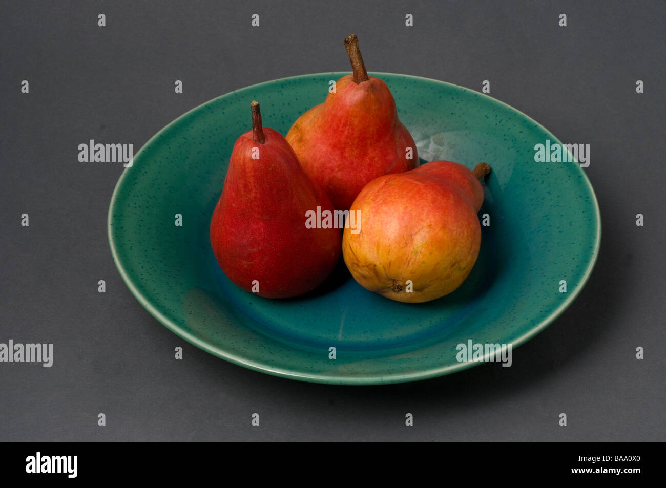 Ripe red pears variety "Sensation Stock Photo - Alamy