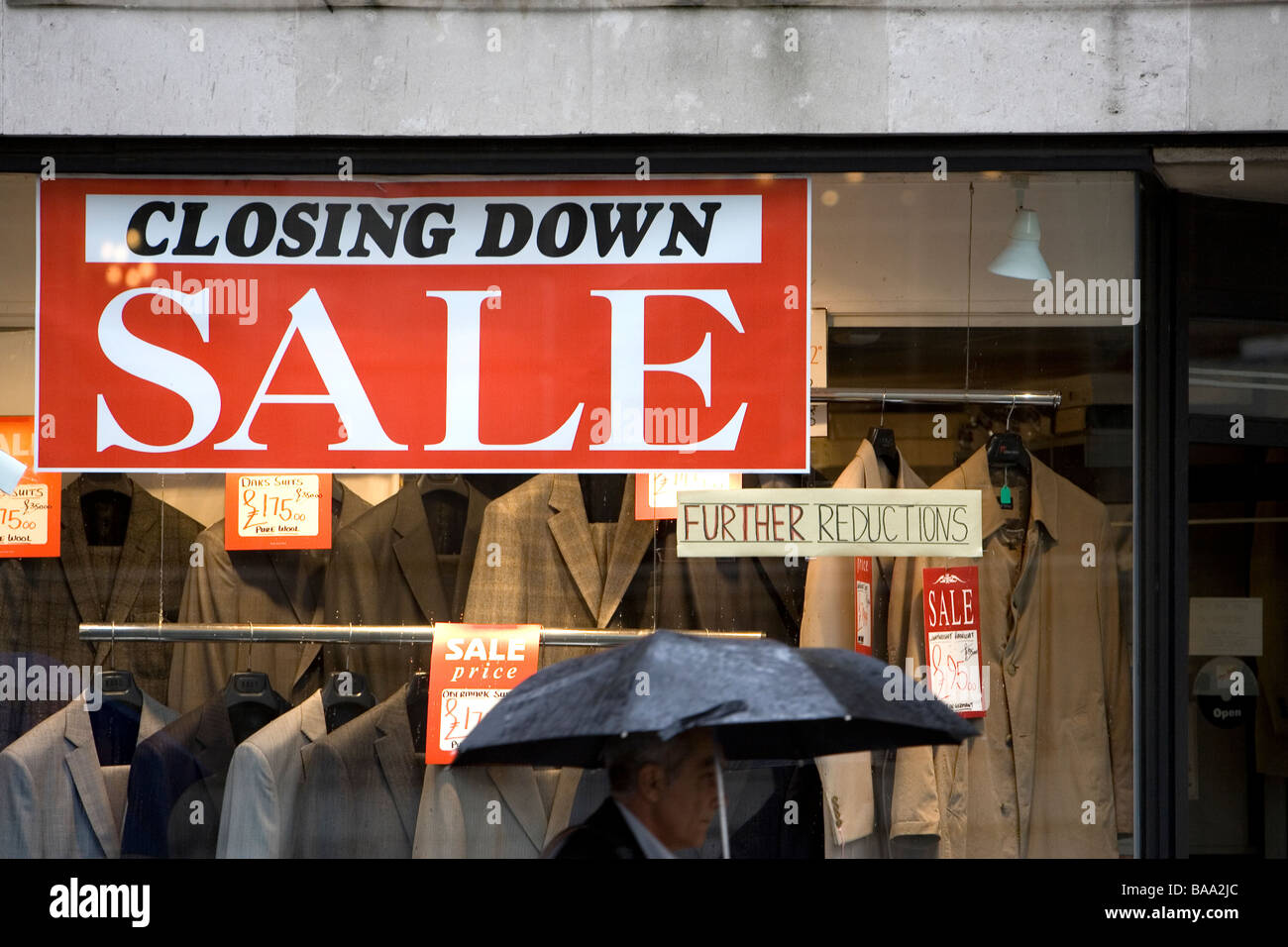 Closing Down Sale in London Stock Photo - Alamy