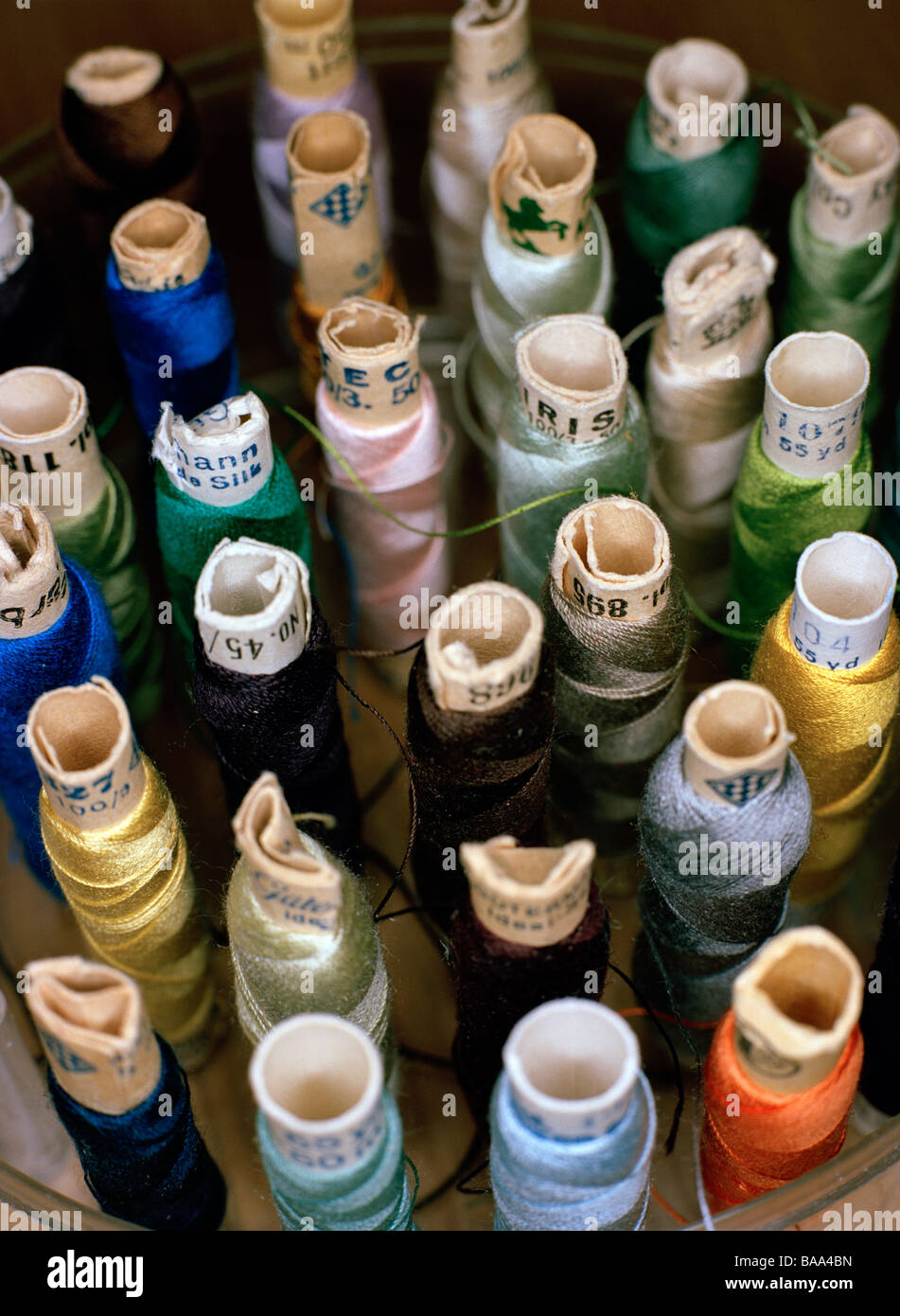 Cotton reels coloured threads hi-res stock photography and images - Alamy