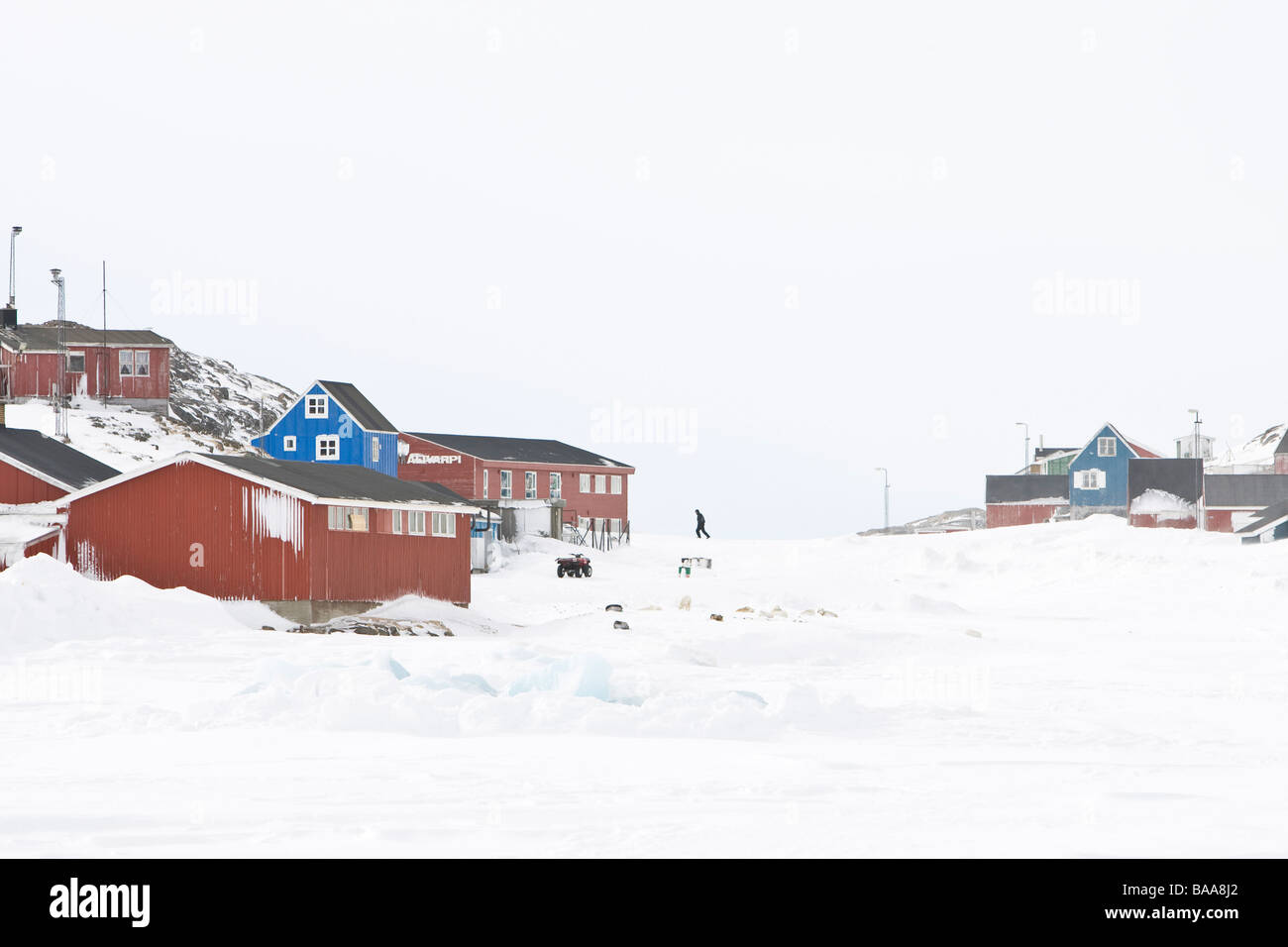 Kulusuk greenland winter houses hi-res stock photography and images - Alamy