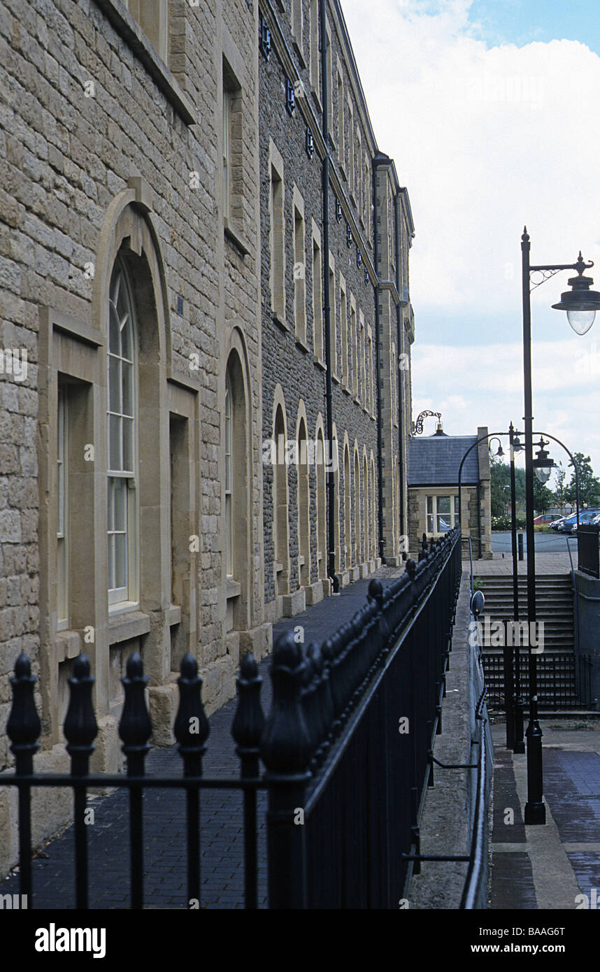 Flank wall hi-res stock photography and images - Alamy