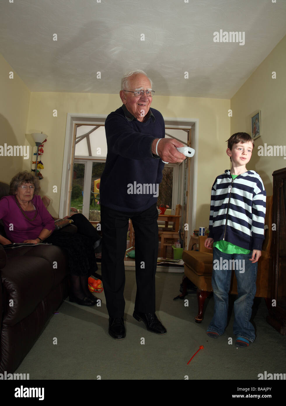 Playing wii hi-res stock photography and images - Alamy