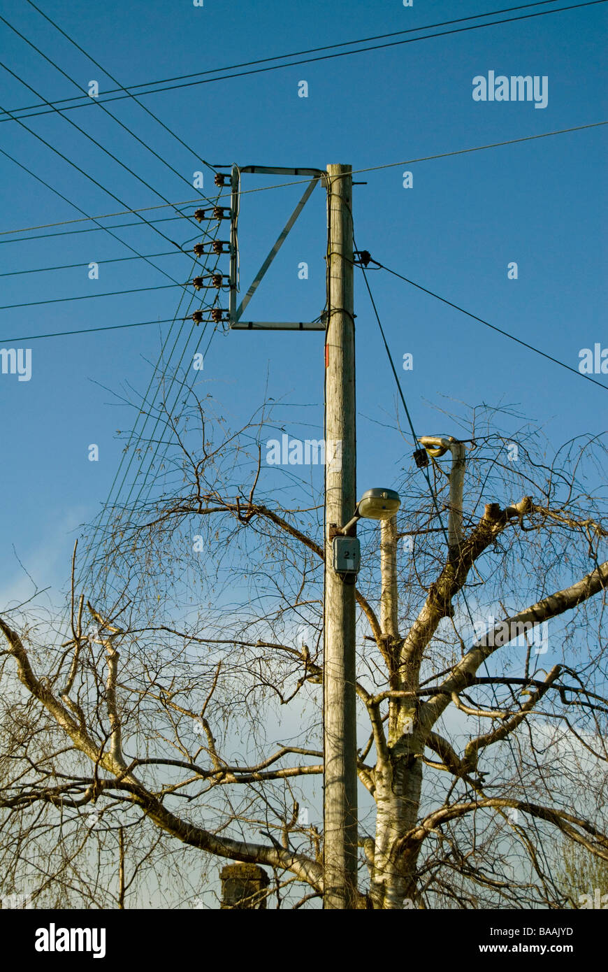 Telegraph pole wires hi-res stock photography and images - Alamy