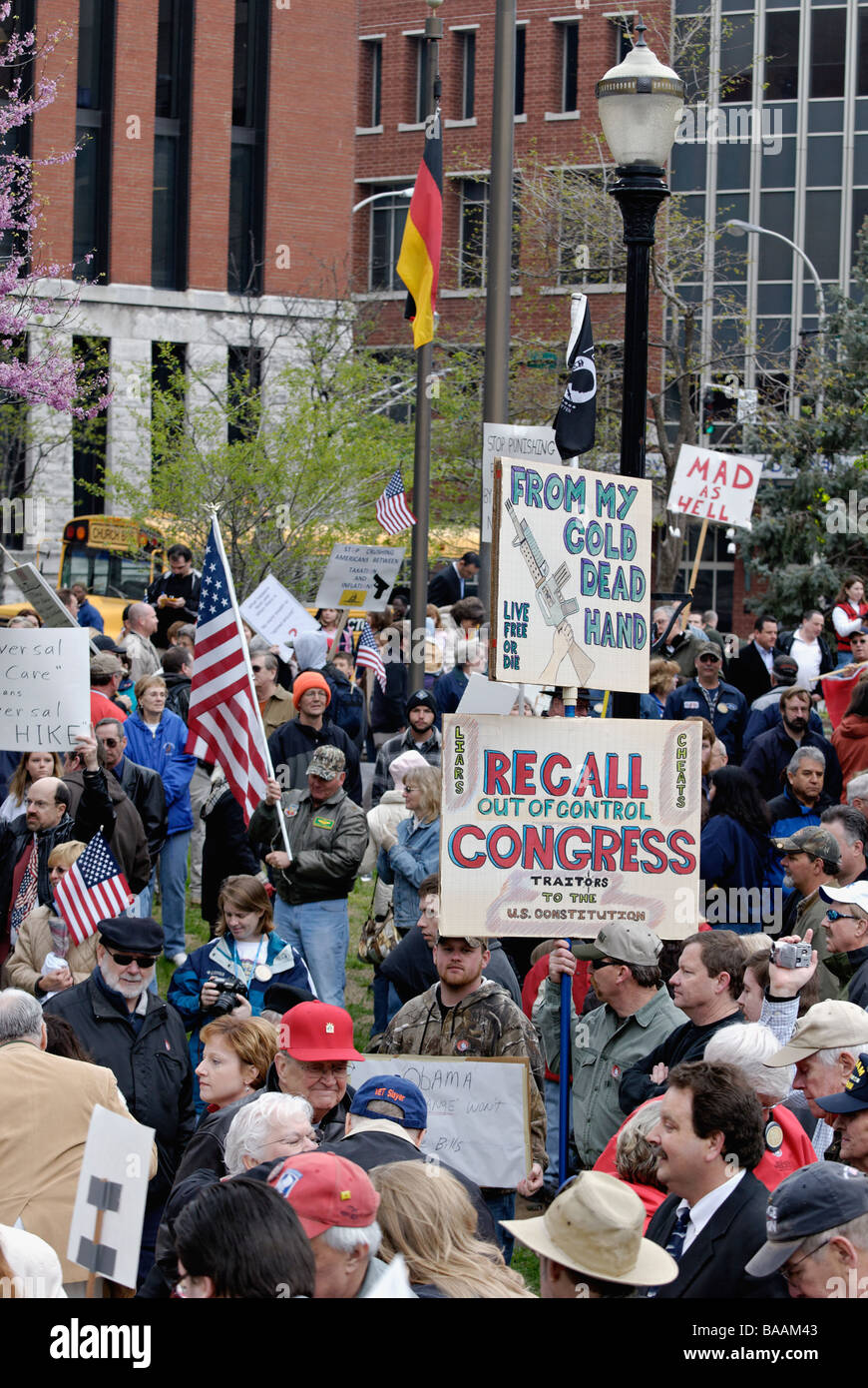 Tea party protester hi-res stock photography and images - Alamy